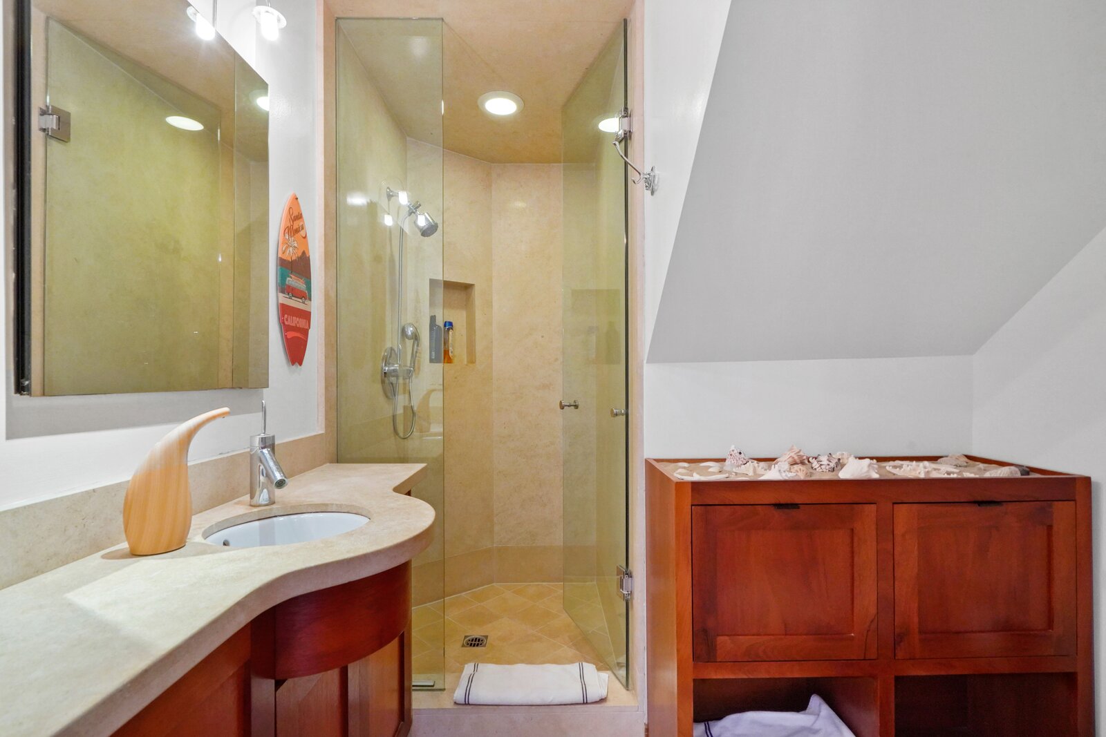 Photo 13 of 24 in A Glimpse Inside Donald Sutherland's Immaculate Beach ...