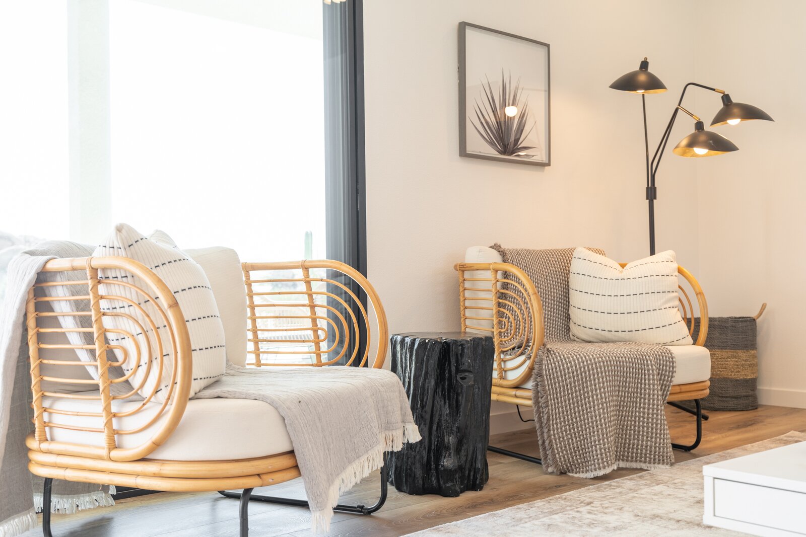 Photo 10 of 20 in Experience Desert Luxury: Mars Landing House by ...