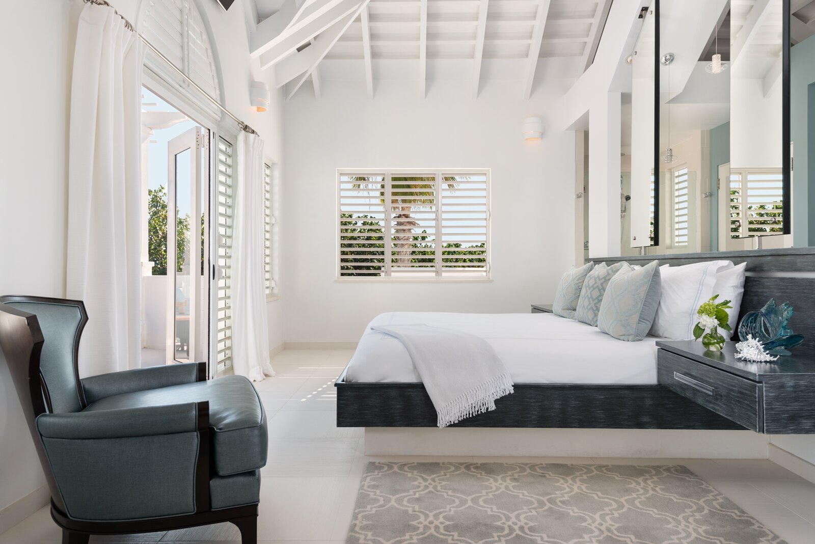 Photo 8 of 25 in This $23 Million Turks & Caicos Oasis Has 190 Feet of ...