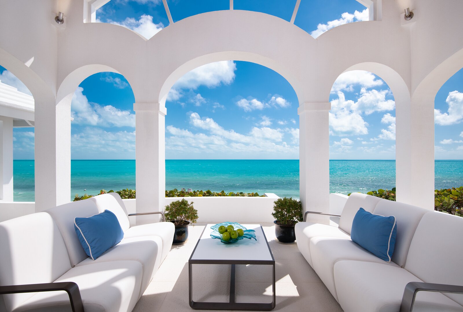 Photo 15 of 25 in This $23 Million Turks & Caicos Oasis Has 190 Feet of ...