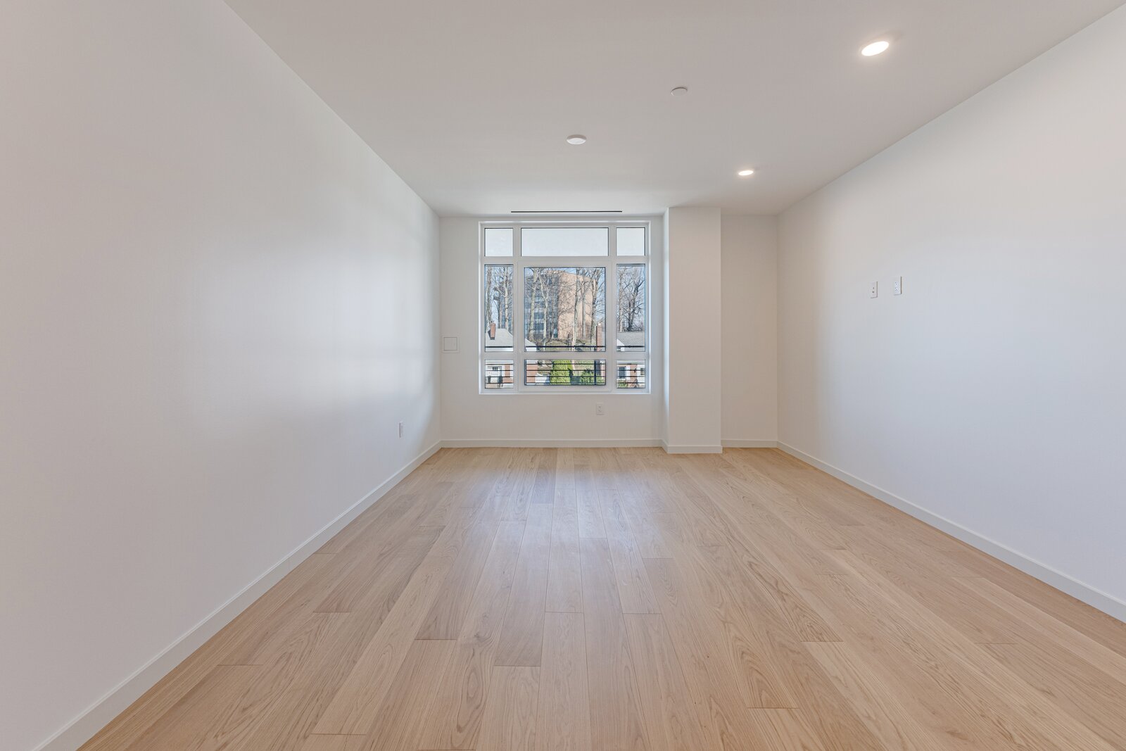 Photo 11 of 49 in Lakefront Living Redefined: 700 Lake Brings ...