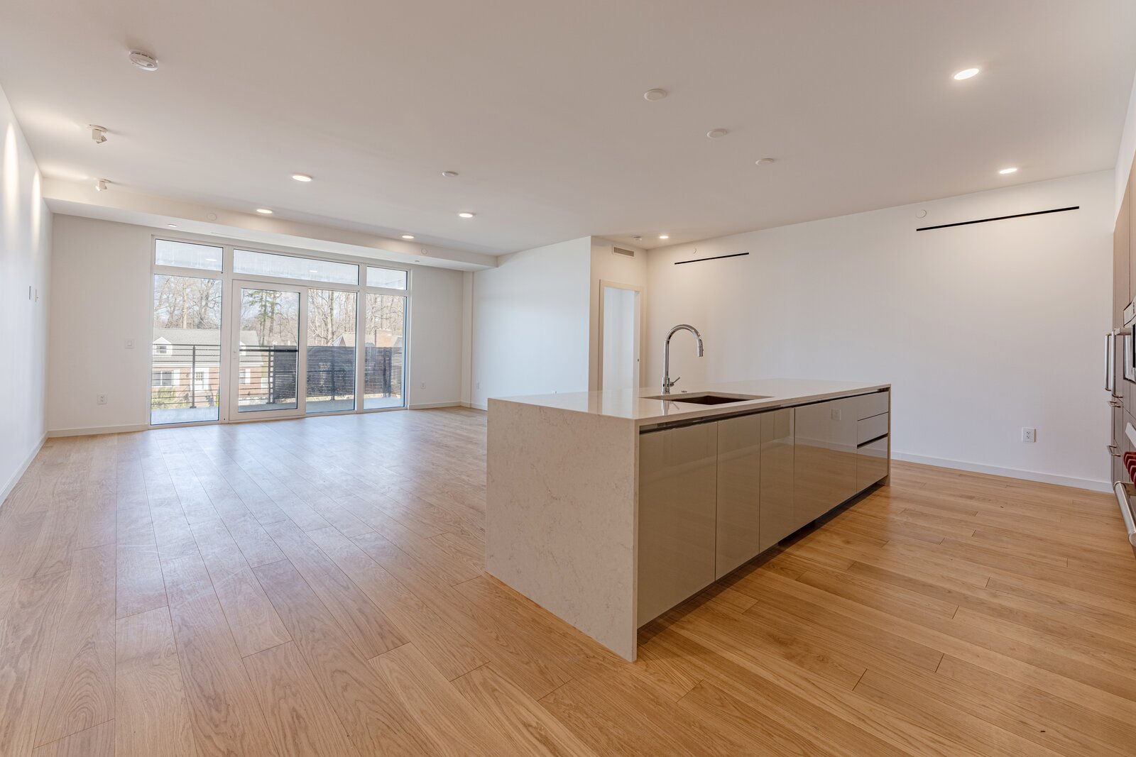 Photo 20 of 49 in Lakefront Living Redefined: 700 Lake Brings ...