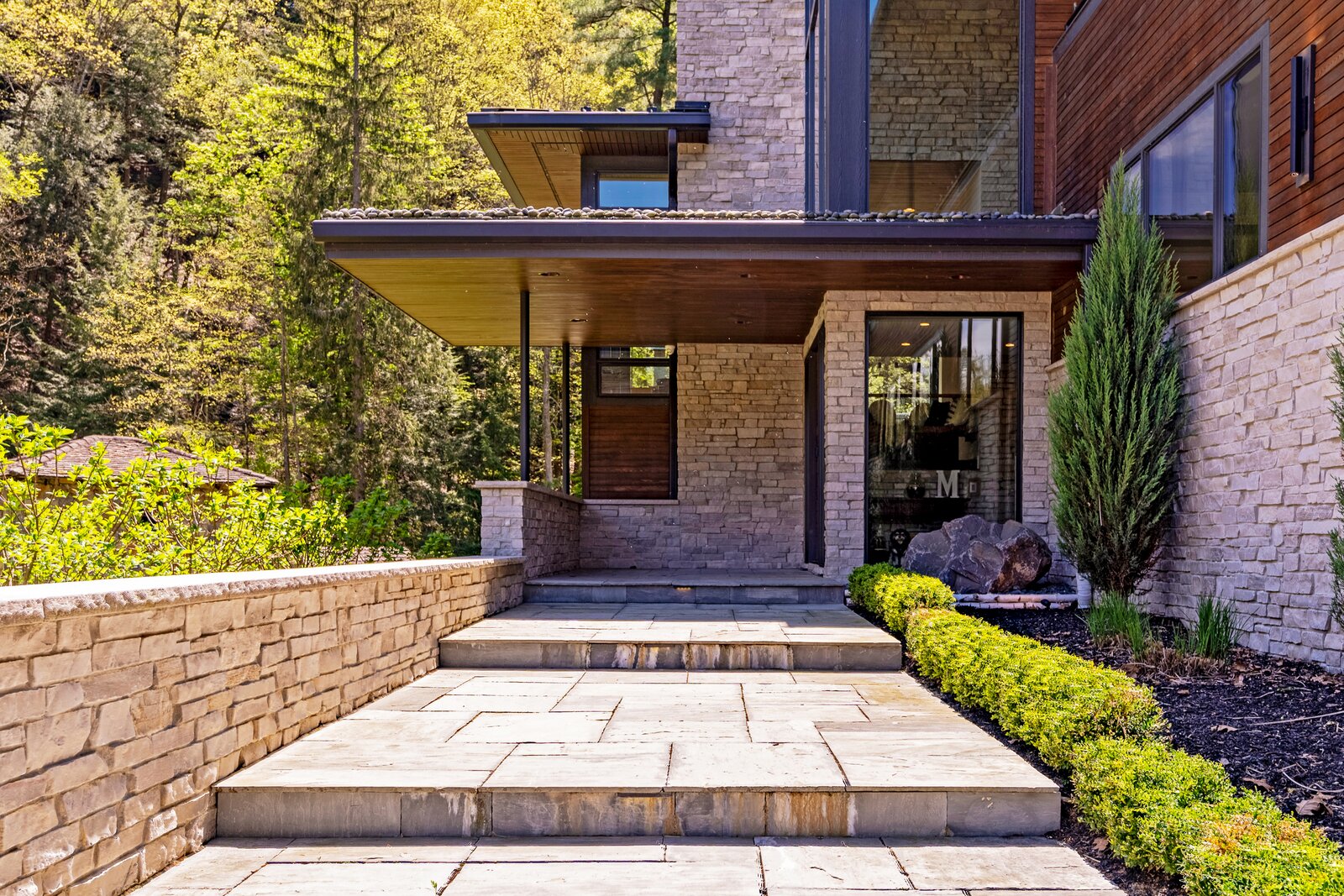 Photo 7 of 46 in A Modernist Architectural Vision Immersed in Sublime ...