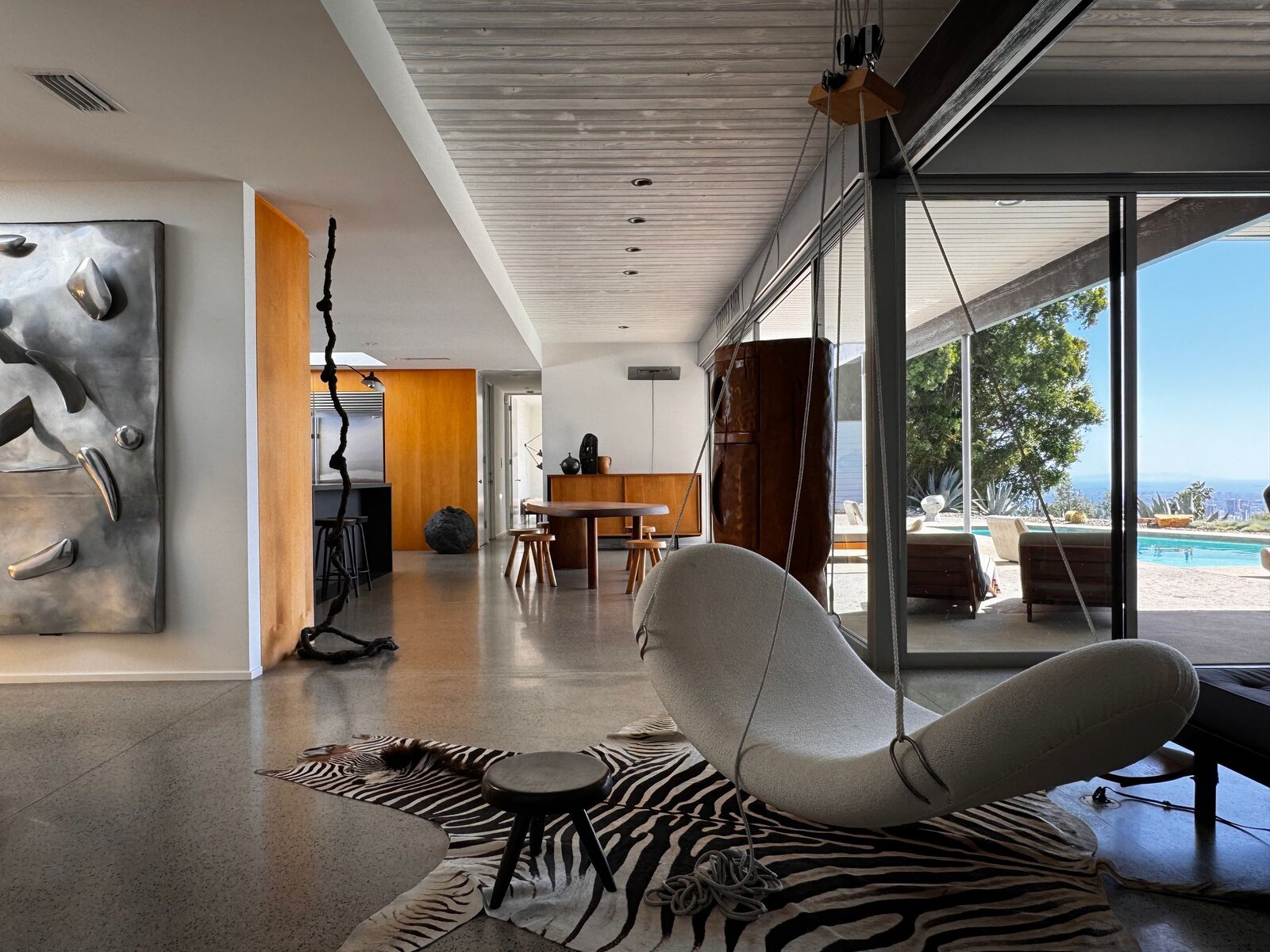 Photo 6 of 16 in See this An Iconic Richard Neutra-Designed Home With ...