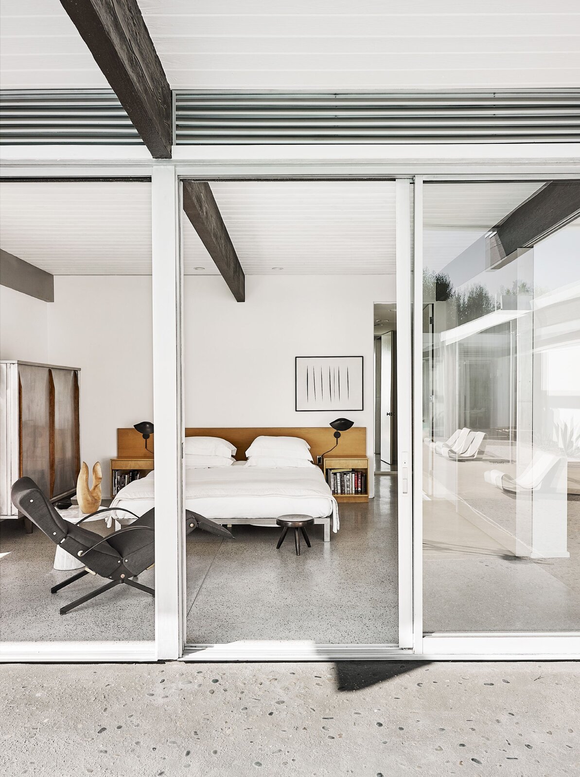 Photo 2 of 16 in See this An Iconic Richard Neutra-Designed Home With ...