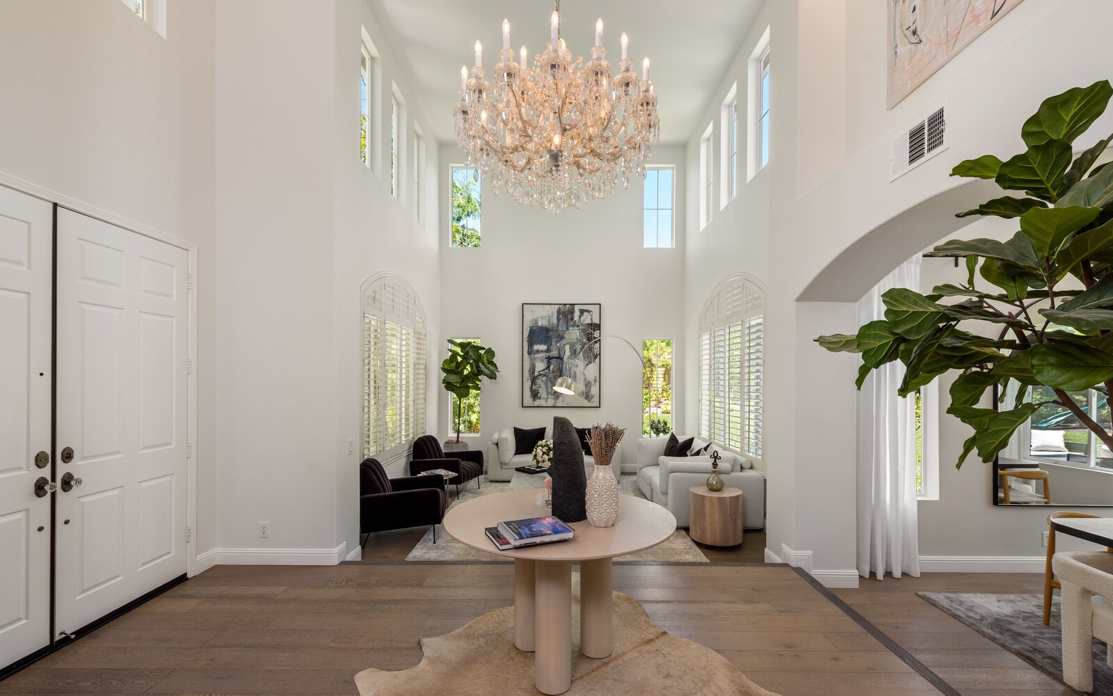 Photo 5 of 11 in Summit Pointe Estates' Crown Jewel by Luxury Homes ...