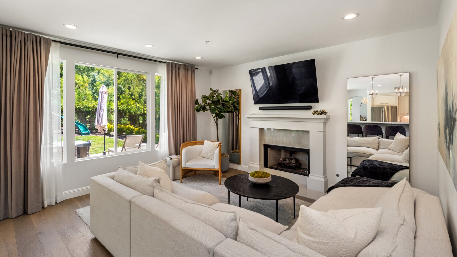 Photo 4 of 11 in Summit Pointe Estates' Crown Jewel by Luxury Homes ...