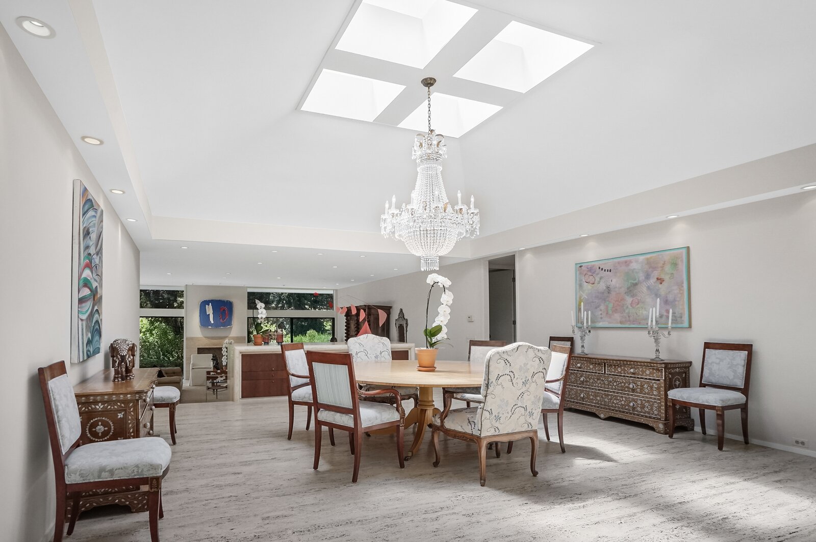 Photo 16 of 25 in Luxury Living in Michigan: Tobocman-Designed Ranch by ...