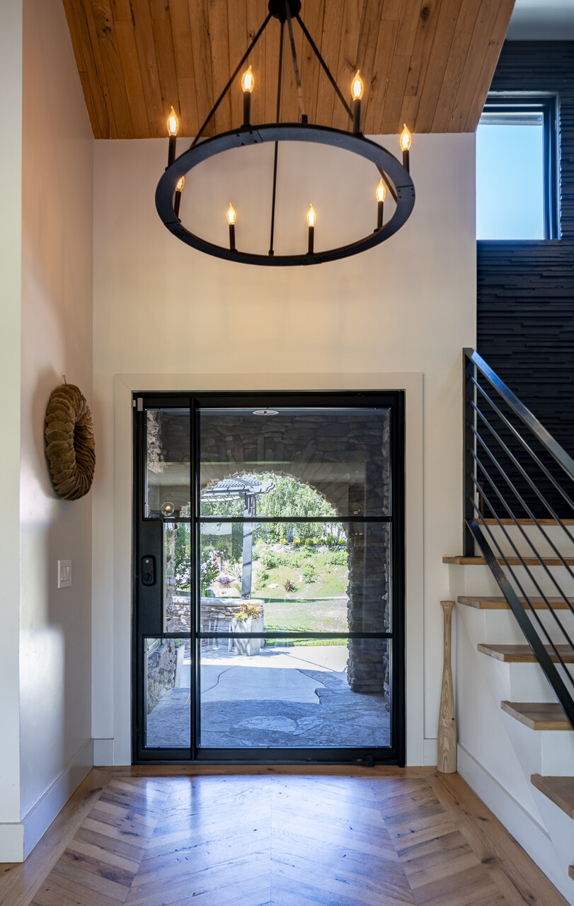 Photo 3 of 19 in Discover the Art of Fine California Living in a ...