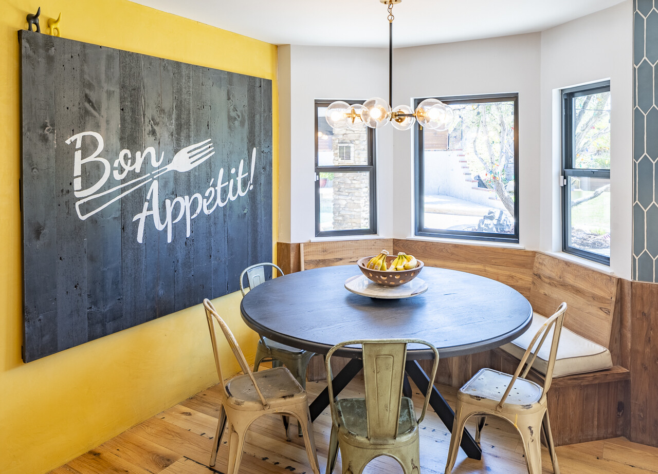 Photo 8 of 19 in Discover the Art of Fine California Living in a ...