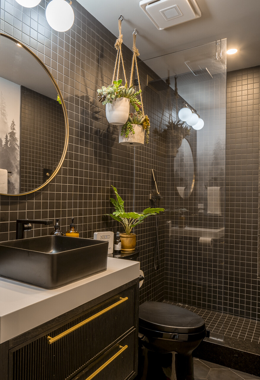 Photo 10 of 19 in Discover the Art of Fine California Living in a ...