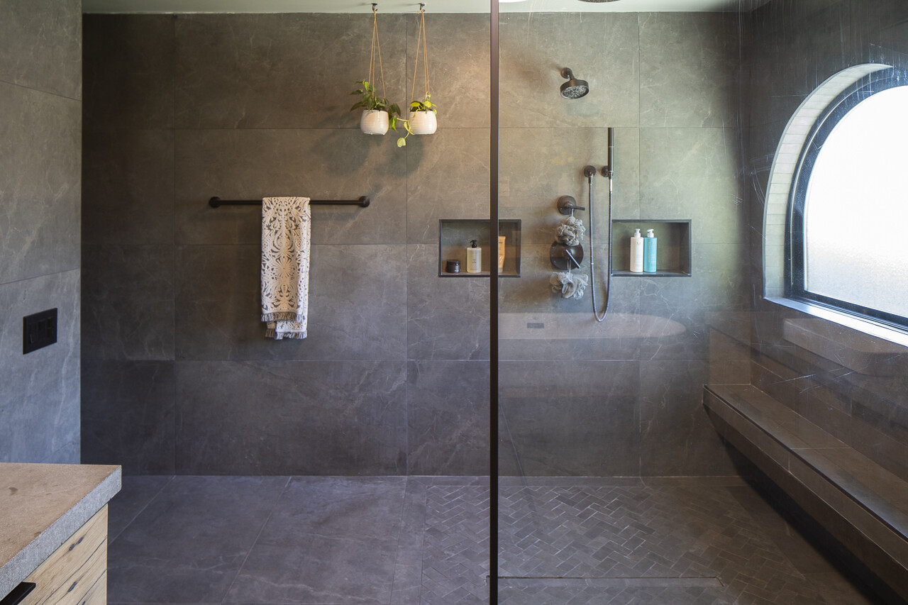 Photo 15 of 19 in Discover the Art of Fine California Living in a ...