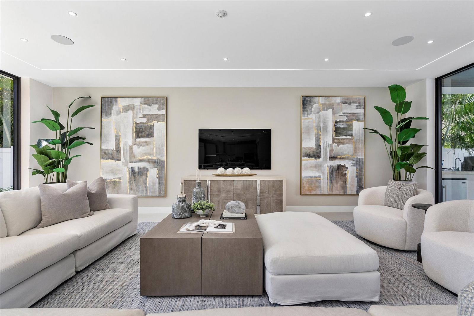 Photo 19 of 21 in Architectural Masterpiece in Rio Vista Redefines ...