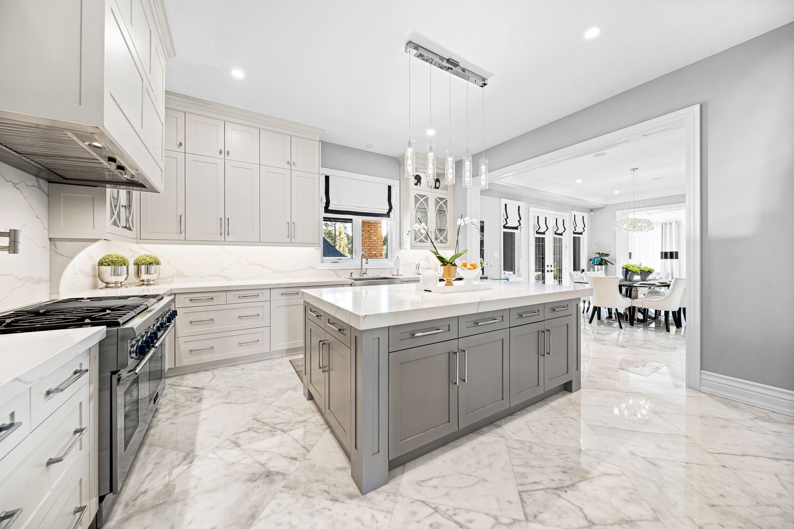 Photo 16 of 32 in Elegant Custom Estate with Resort-Style Outdoor ...