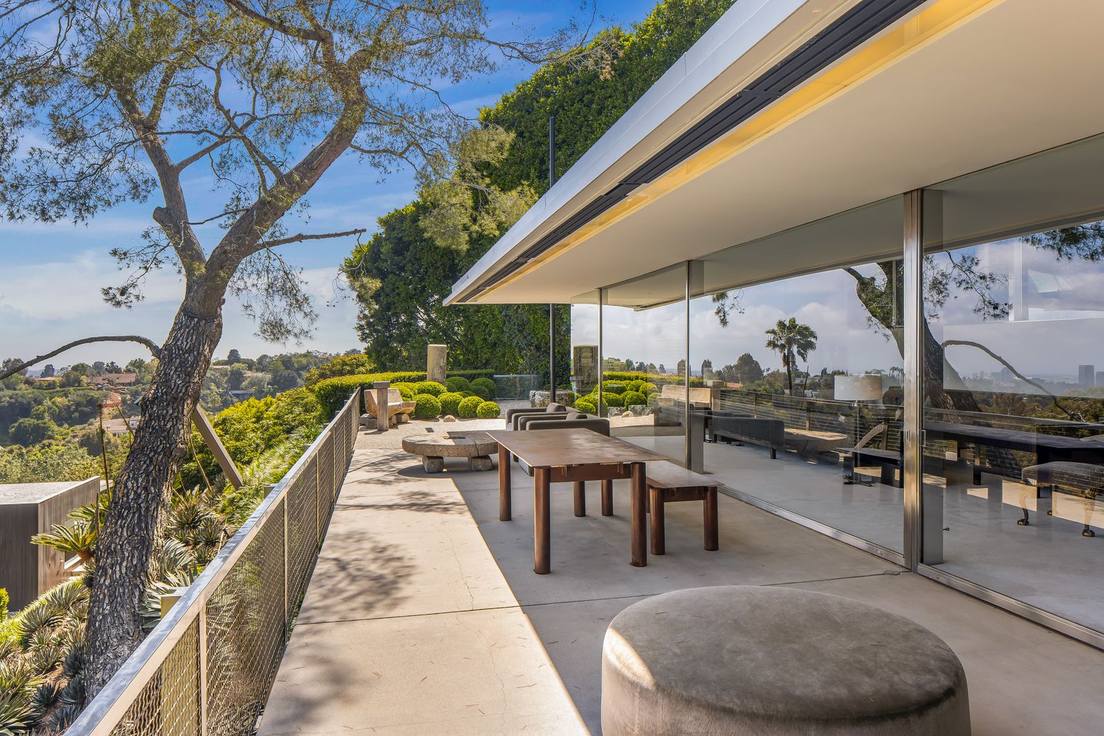 Photo 14 of 18 in The Brown House: A Neutra Icon Where Architecture and Living Align by Luxury ...