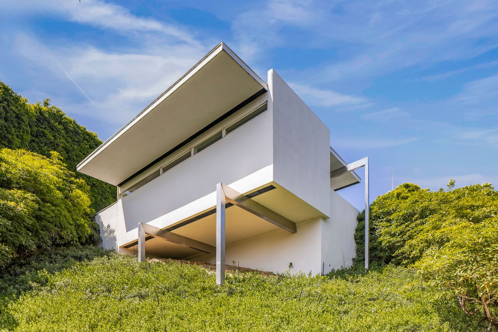 Photo 18 of 18 in The Brown House: A Neutra Icon Where Architecture and Living Align by Luxury ...