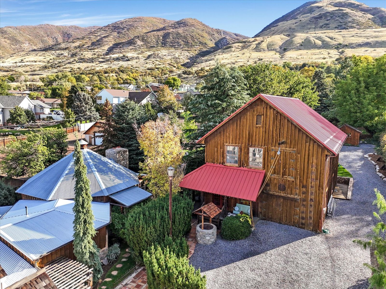 Photo 3 of 10 in A Historic Utah Homestead Reimagined by Luxury Homes ...