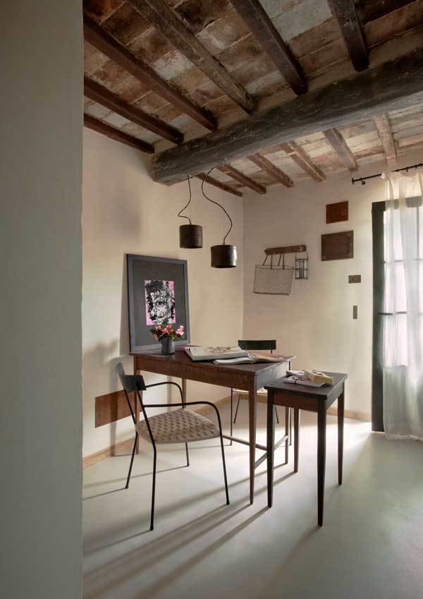 Photo 4 of 10 in Rustic Meets Modern In This Tuscan Village Boutique ...
