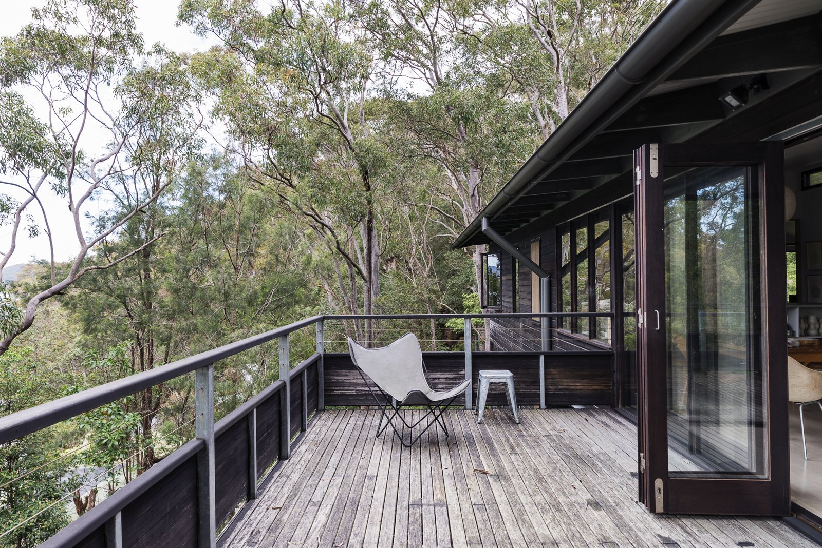Photo 5 of 13 in Stay in a Riverside Vacation Home That Embraces the ...