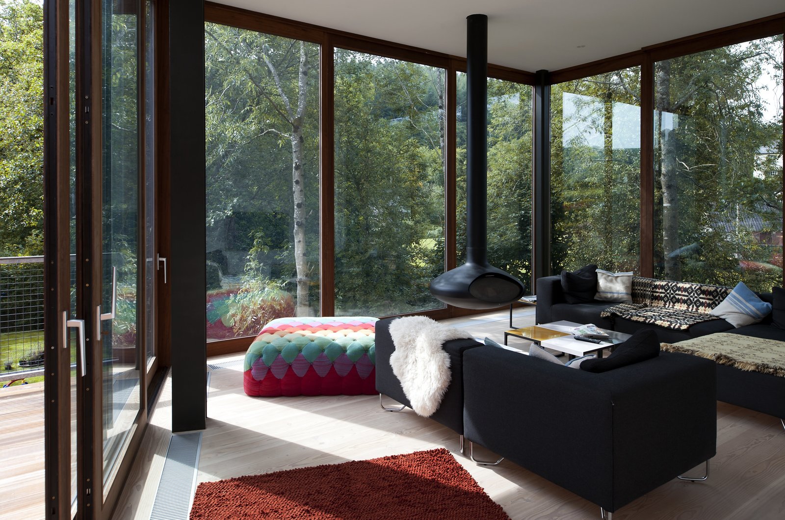 Photo 5 of 9 in A Hovering House in the Welsh Hills That You Can Call ...