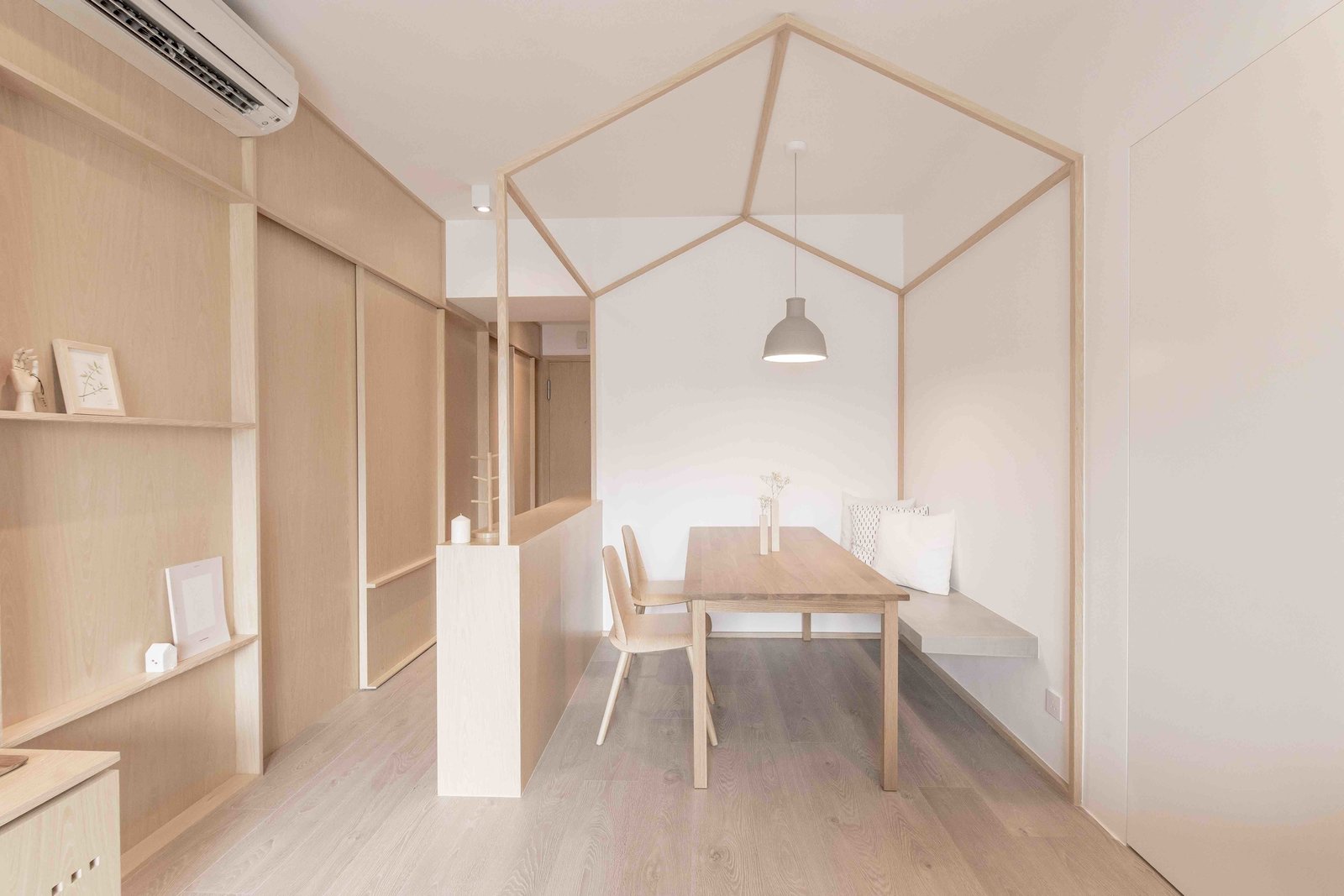 Photo 5 of 15 in An Origami-Inspired Apartment in Hong Kong With Tons ...