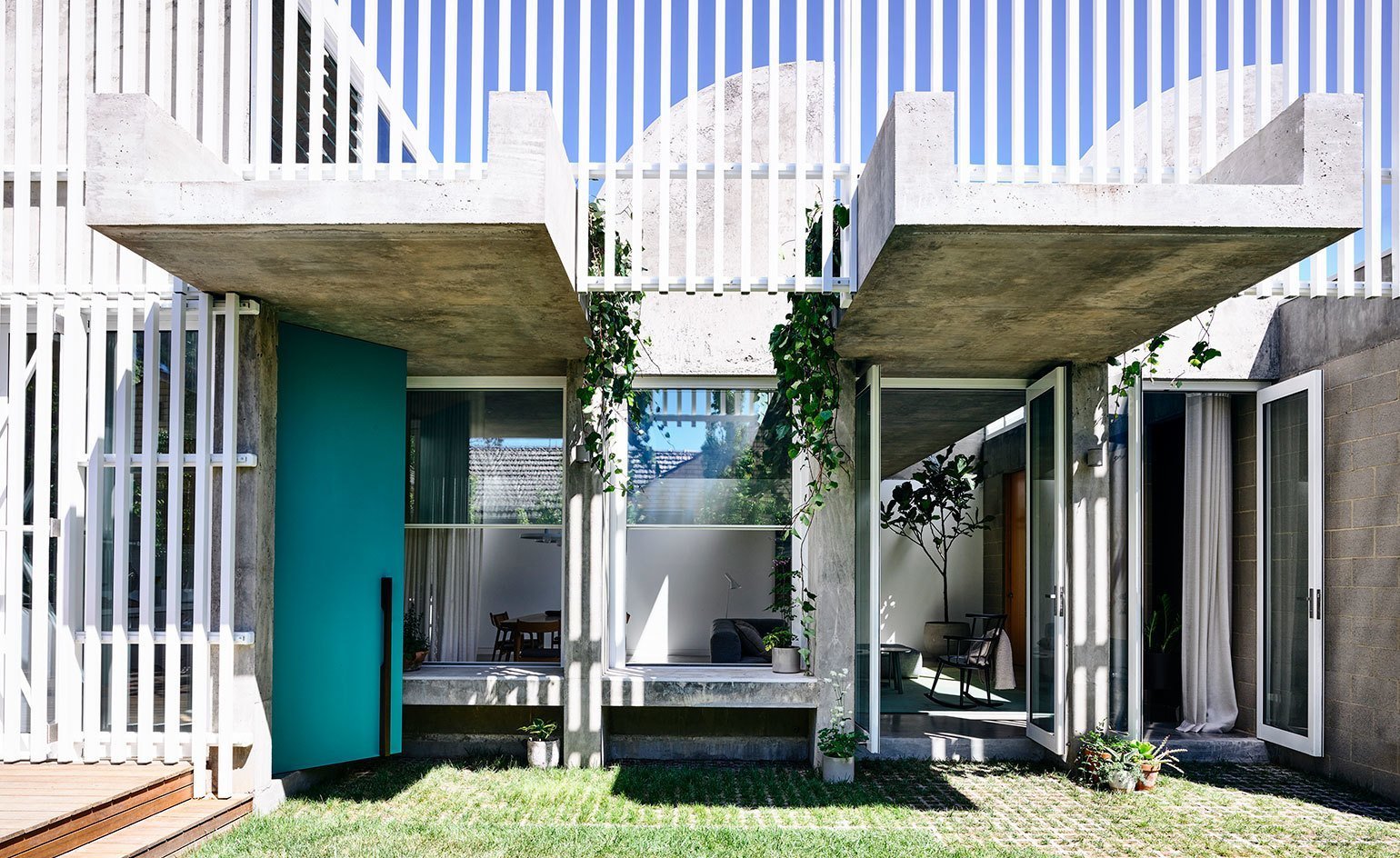 Photo 3 of 19 in 9 Best Homes With Interesting Screened Facades - Dwell