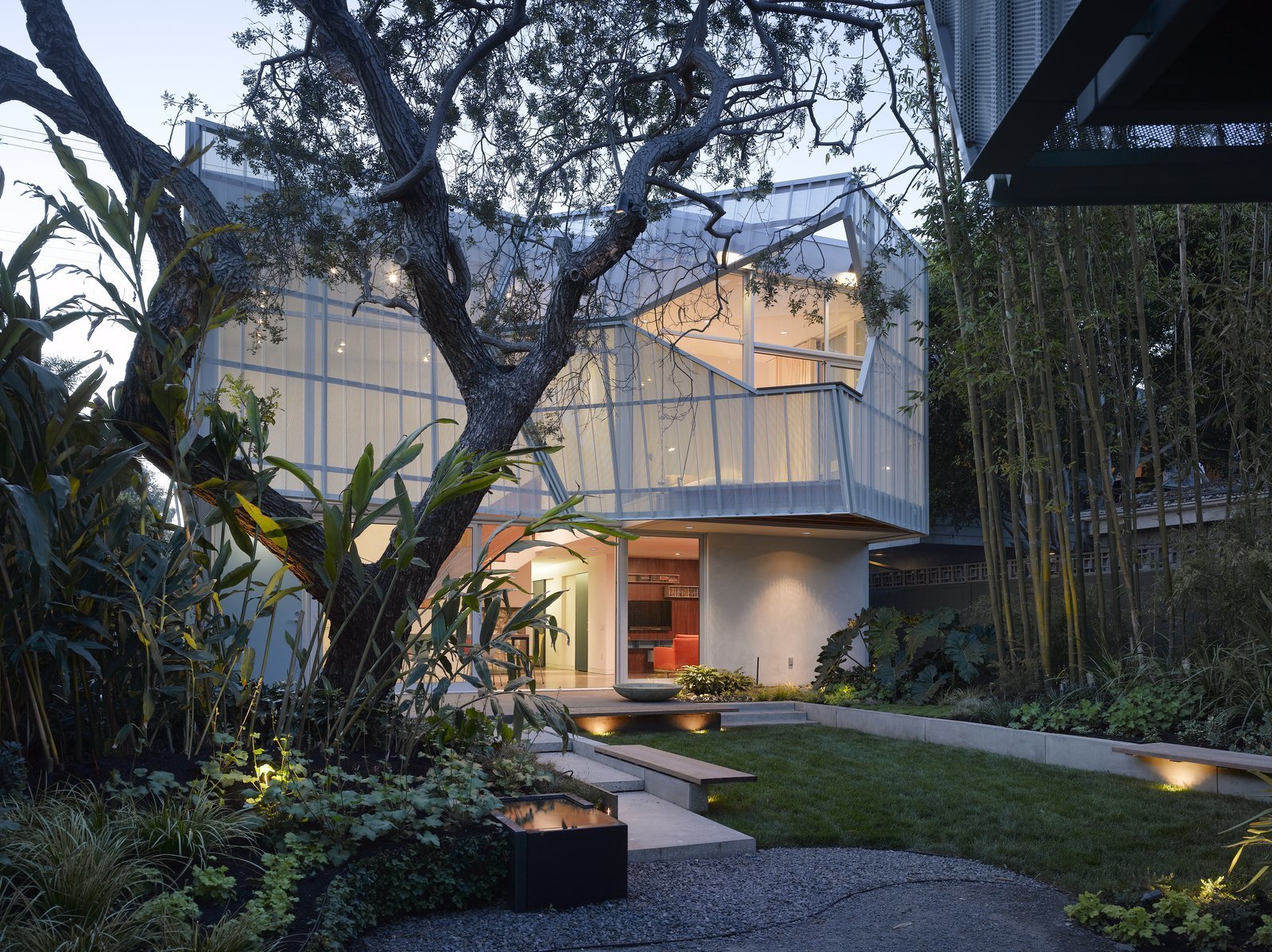 Photo 5 of 19 in 9 Best Homes With Interesting Screened Facades - Dwell