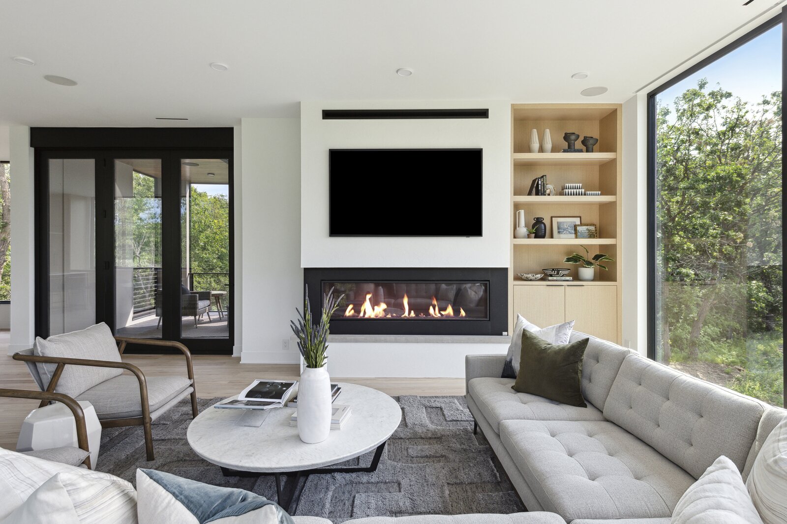 Photo 12 of 21 in Mississippi River Valley Residence by Sustainable 9 ...