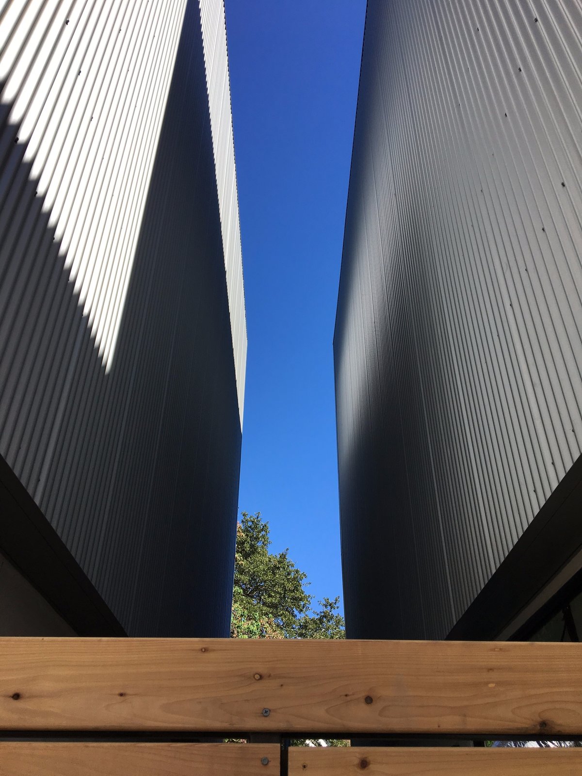 Houston Modernists - Dwell