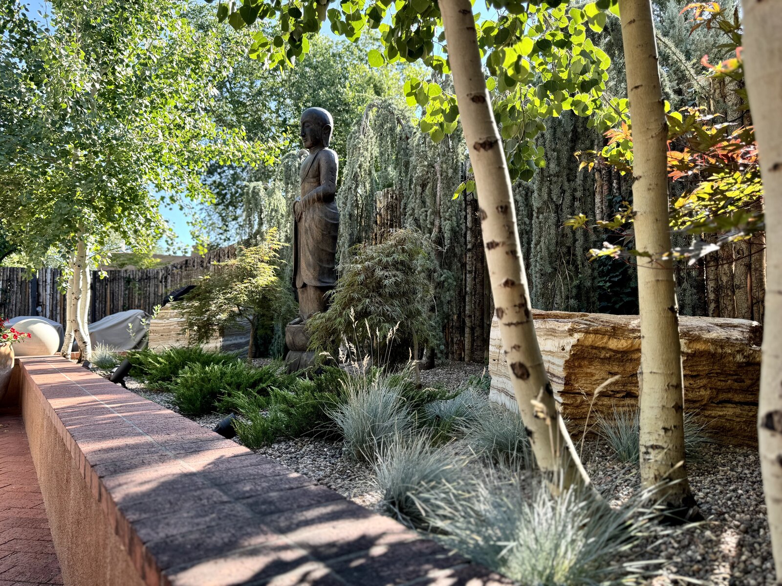 Photo 5 of 15 in Sterling Hamilton Residence by Robert Castle - Dwell