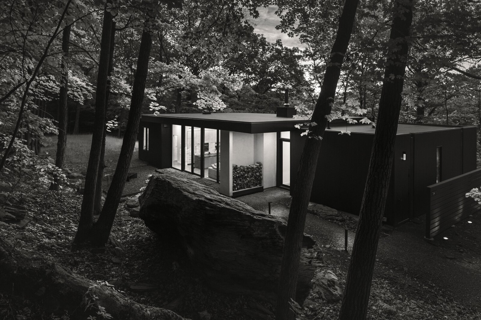 Photo 11 of 17 in Kaat Cliffs by Studio MM Architect - Dwell