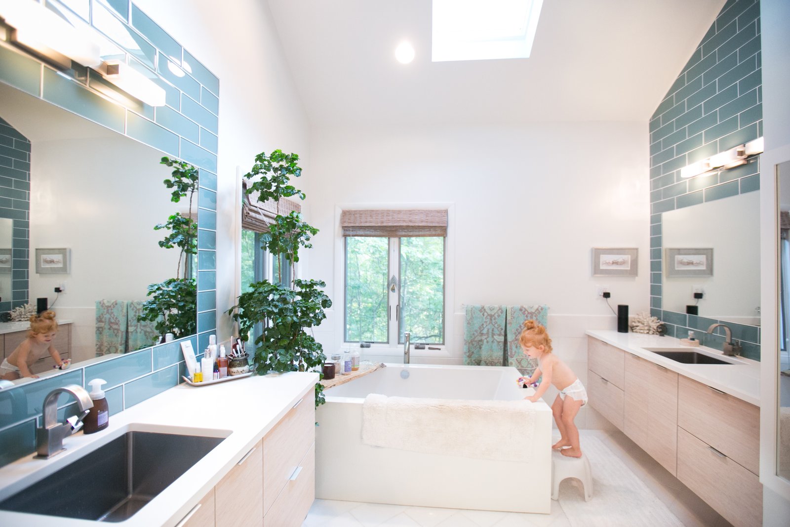 Photo 12 of 35 in Avriel Shull's "The Sanctuary" by Mod Abode by Jamie ...