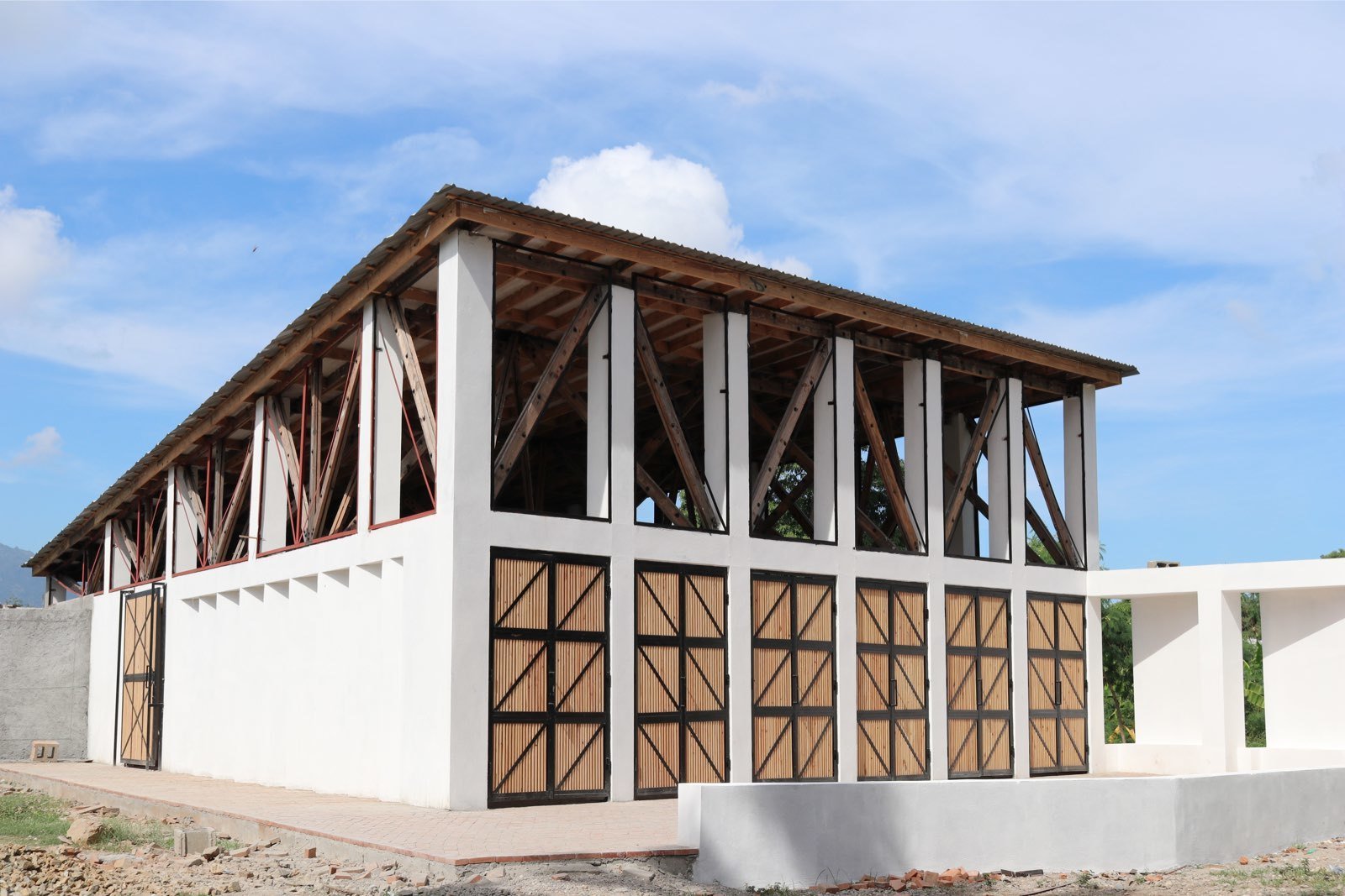 Photo 13 of 16 in Haiti Chapel by Webb Yates Engineers - Dwell