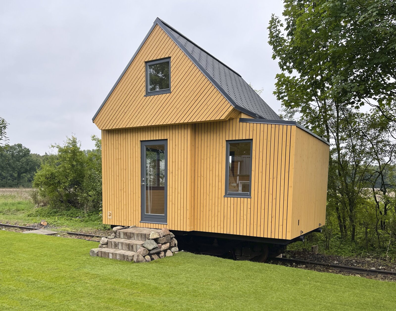 Photo 8 of 15 in The Unfolding of a Railway House by Brette Haus - Dwell