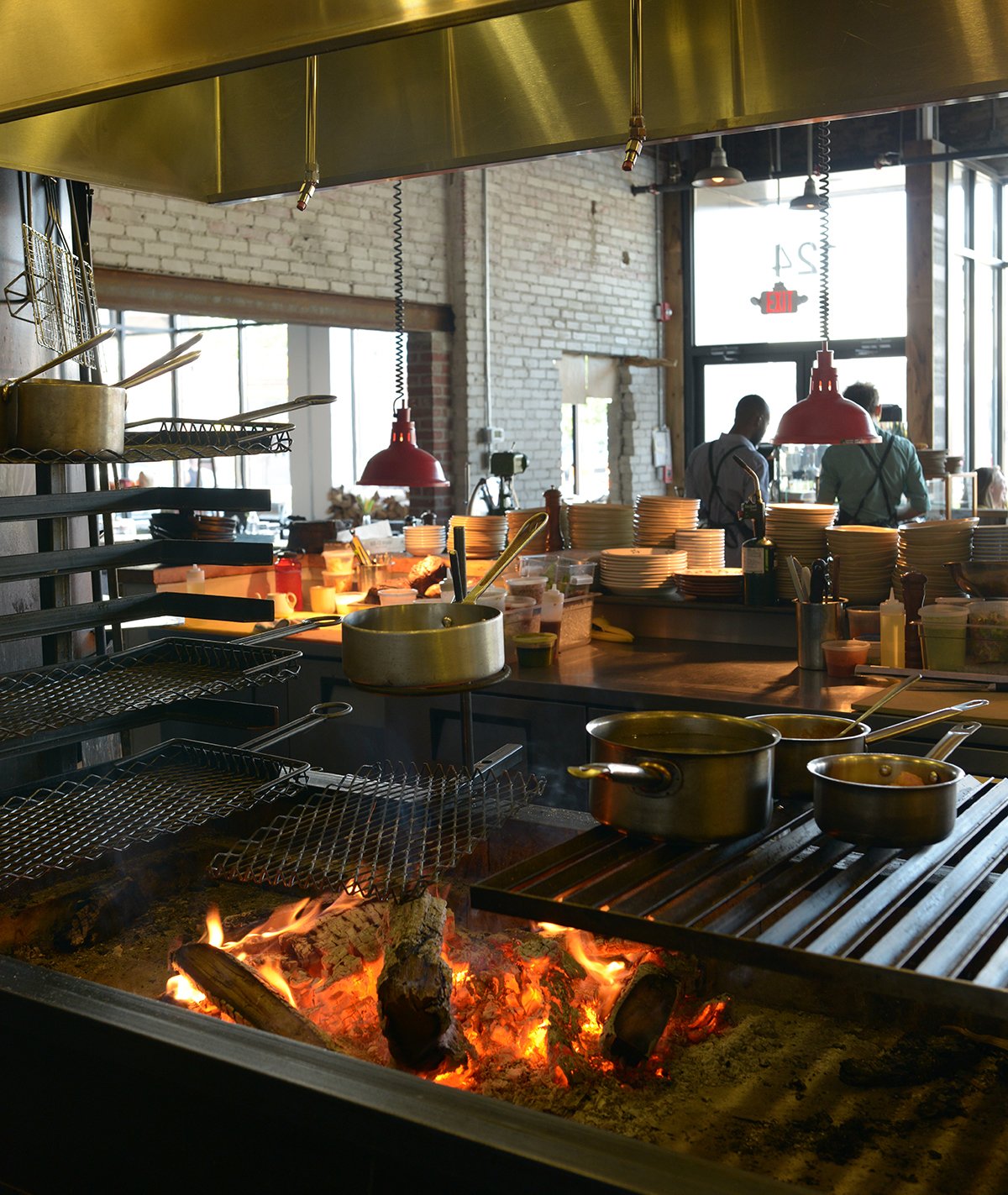 Photo 8 of 10 in La Brasa Restaurant by RODE Architects - Dwell