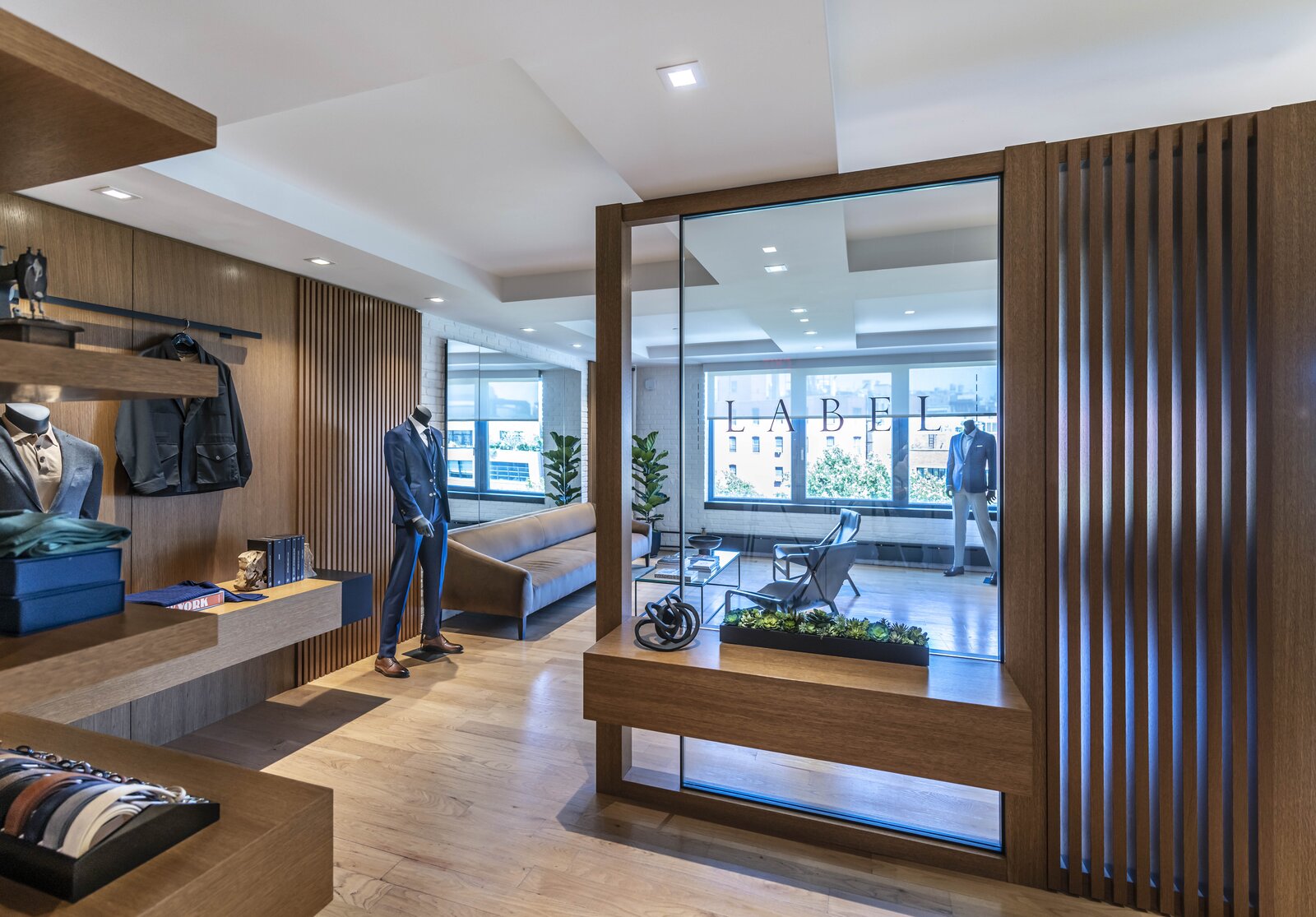 Photo 20 of 26 in Label Showroom by Mojo Stumer Associates - Dwell