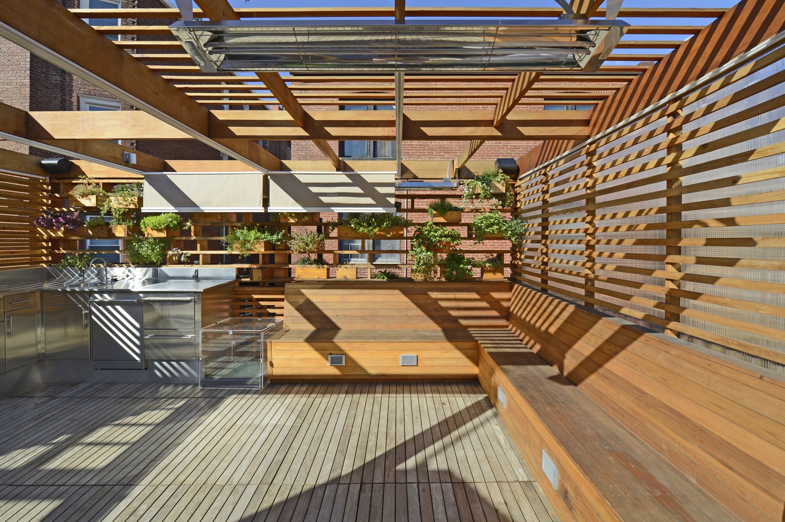 Photo 8 of 11 in DC Roof Deck by ARCHI-TEXTUAL, PLLC - Dwell