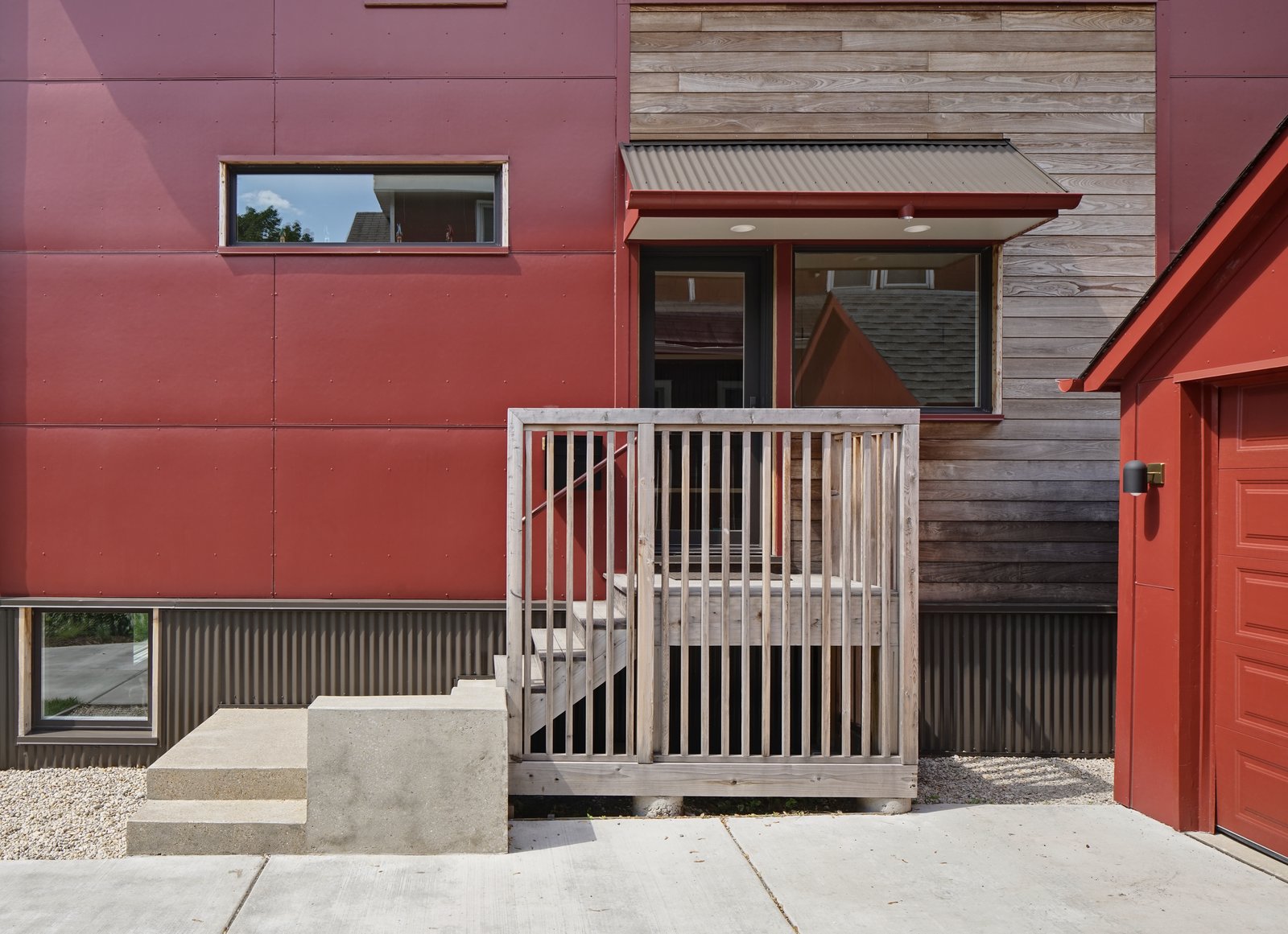 Photo 2 of 11 in Modular Prefab Modern Farmhouse by TBDA - Dwell