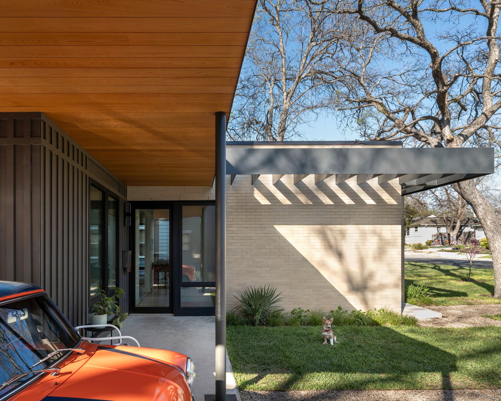 Photo 14 of 22 in Triptych House by Matt Fajkus Architecture - Dwell