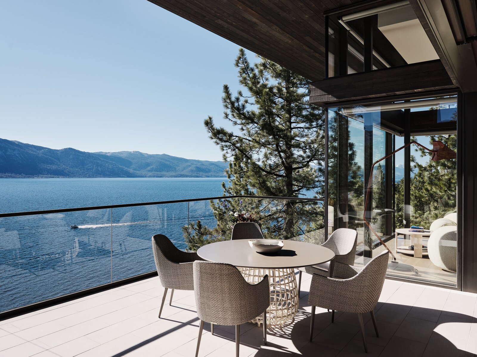 Photo 4 of 18 in LAKE TAHOE | LAKEFRONT HOUSE by RO | ROCKETT DESIGN ...