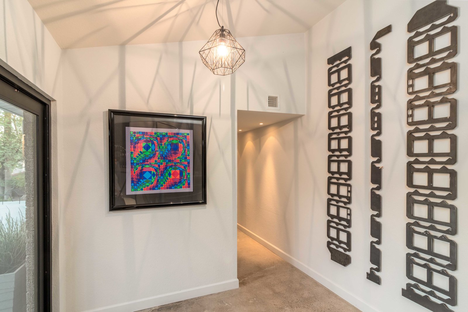 Photo 20 of 26 in Hillside Ranch Modern Redux by Ryan Puddy - Dwell