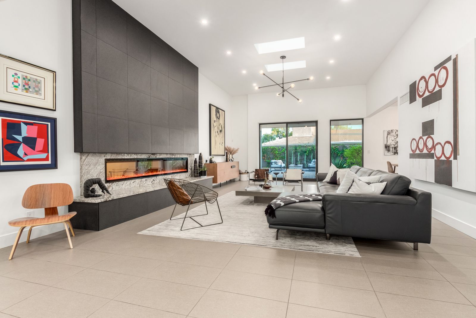 Photo 2 of 9 in Paradise Valley Taliesin Architects Reimagined by Ryan ...