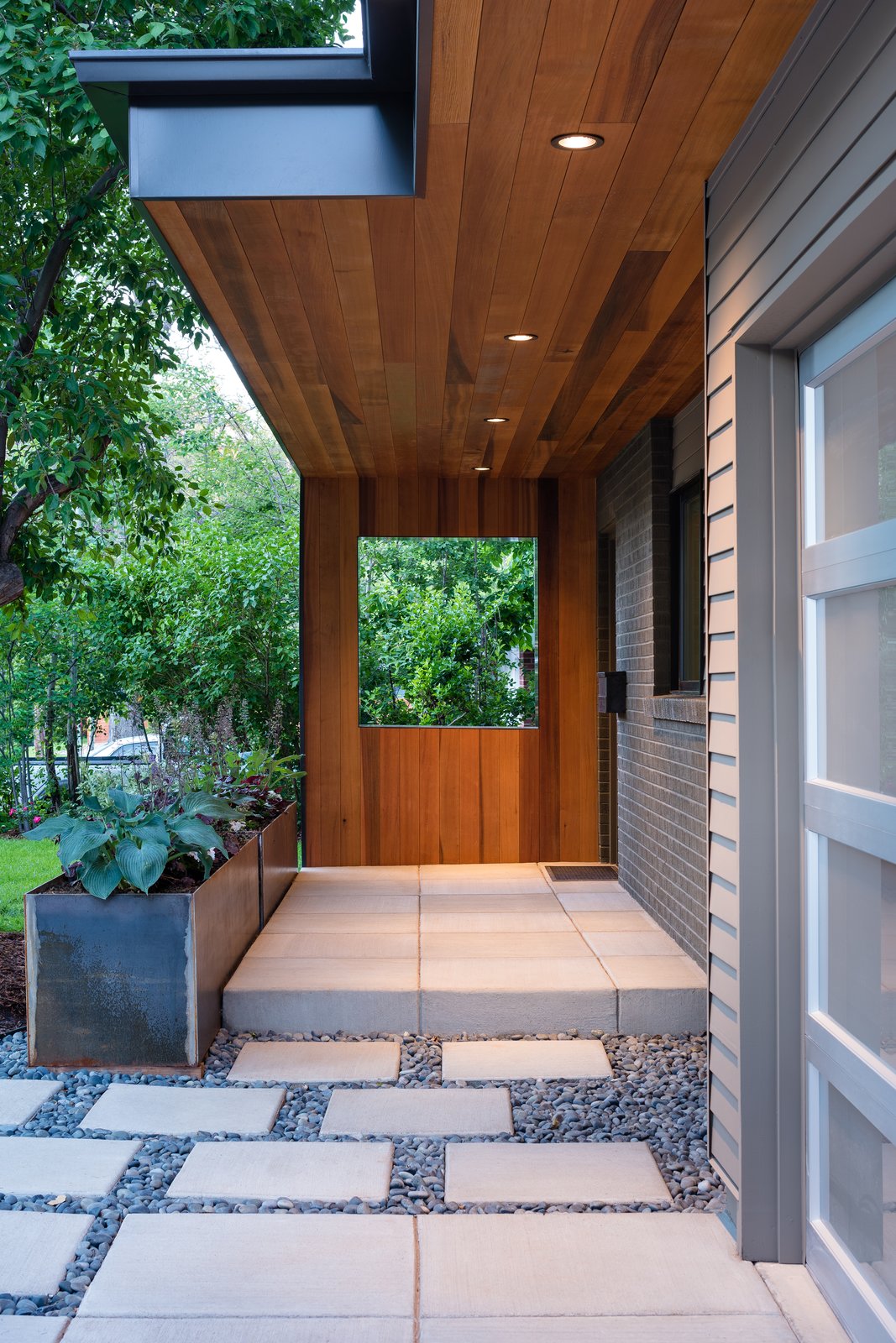Photo 2 of 10 in Nicholl Residence by Buildwell - Dwell