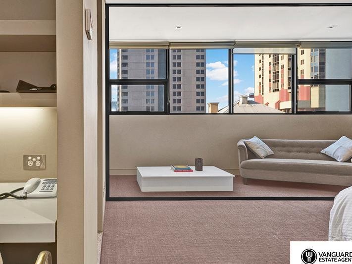 Photo 4 of 13 in The Cain House by Clay Cain - Dwell