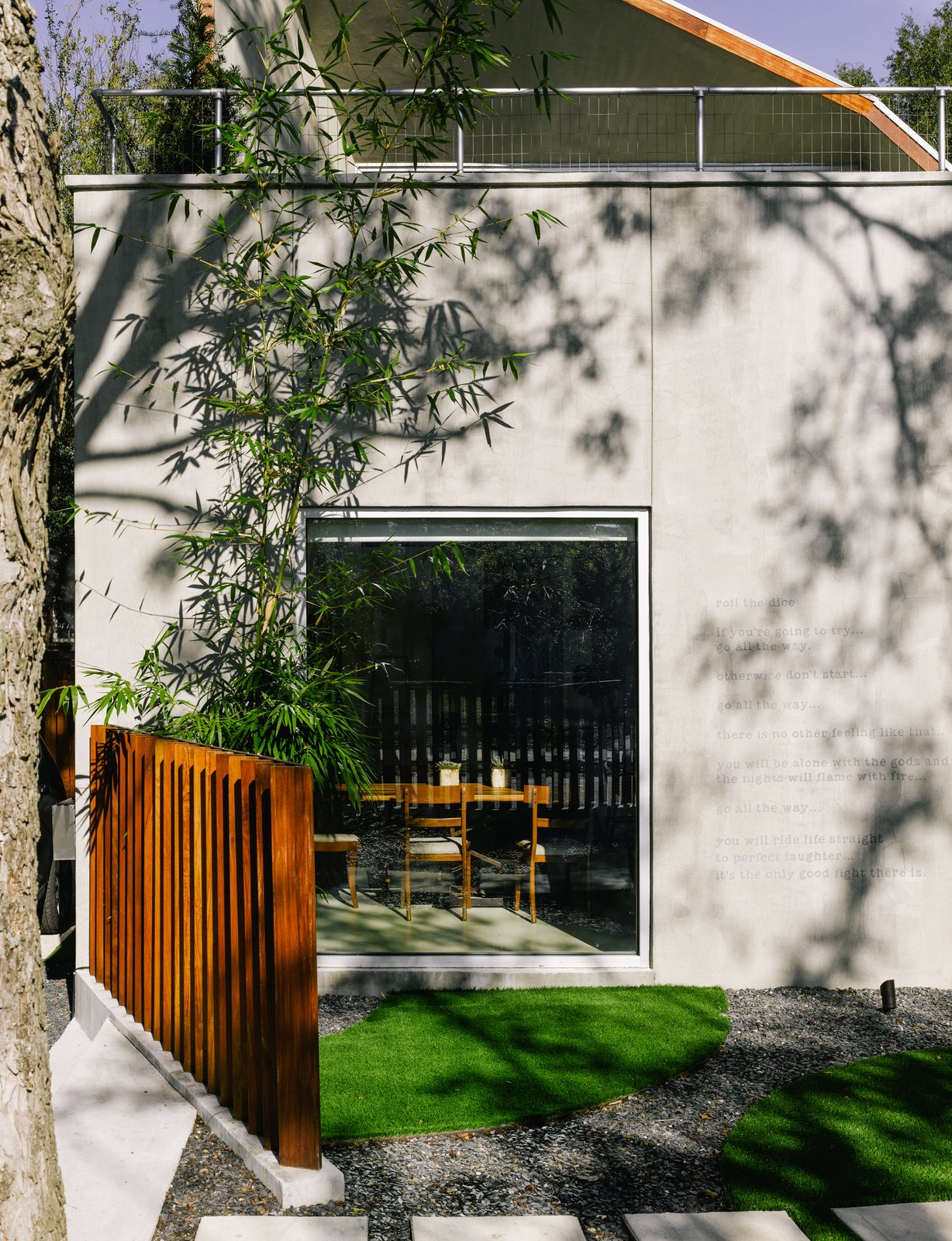 Photo 4 of 30 in Metamorphosis House by Kevan Hoertdoerfer Architects ...