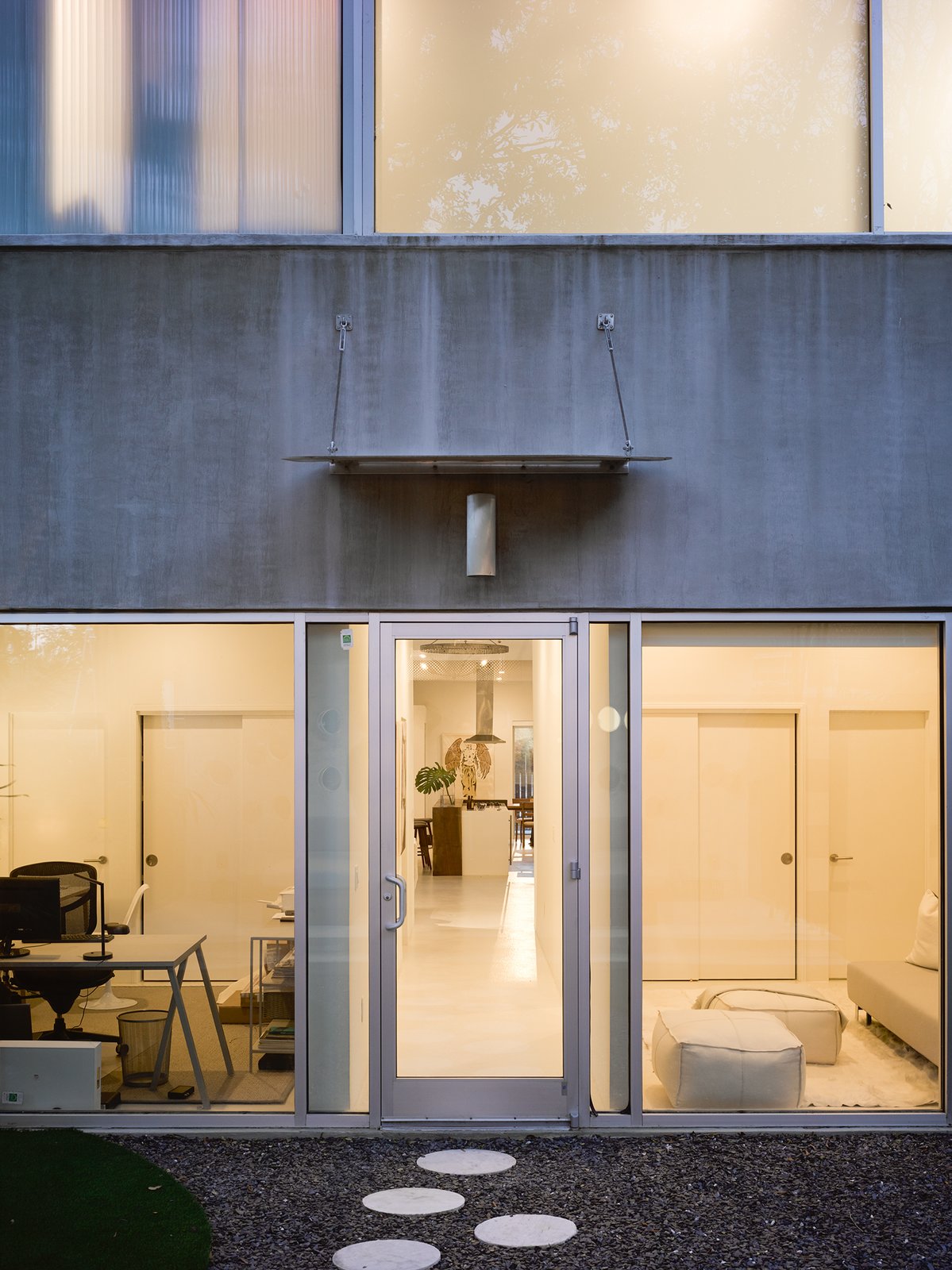 Photo 1 of 30 in Metamorphosis House by Kevan Hoertdoerfer Architects ...