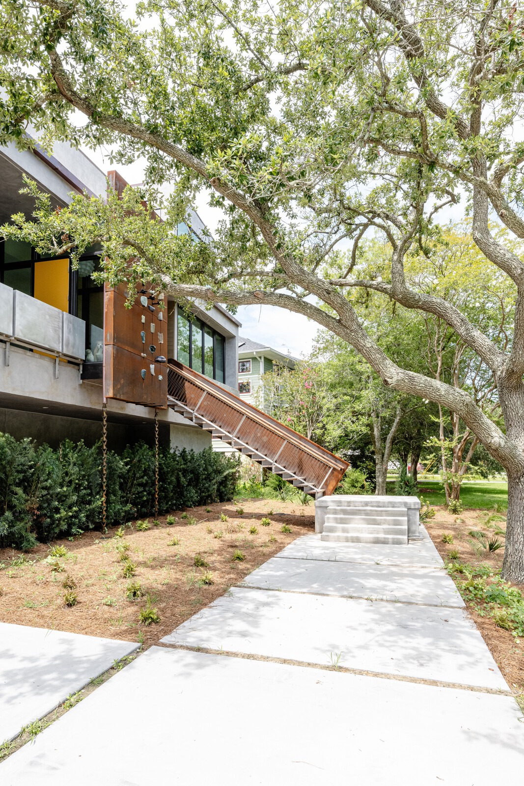 Photo 3 of 33 in HARP house by Kevan Hoertdoerfer Architects - Dwell