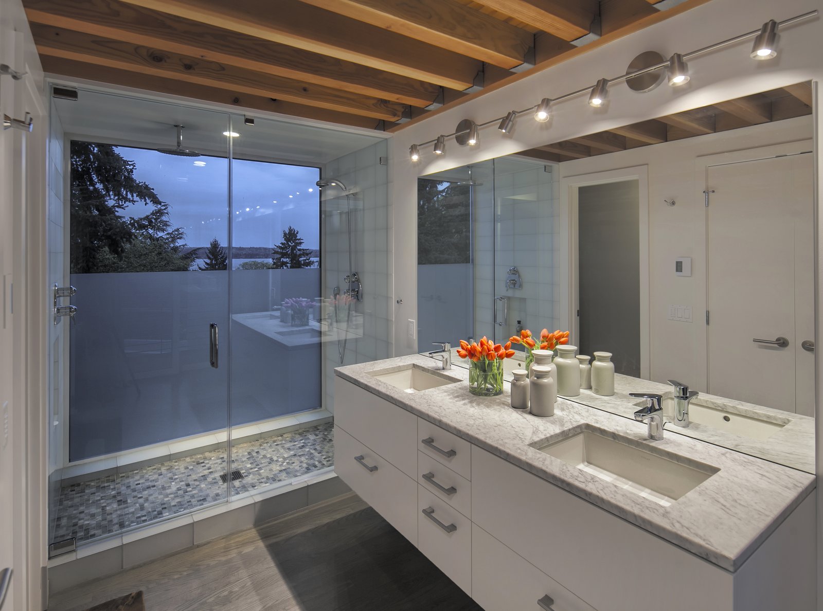 Photo 6 of 9 in 80s House Addition & Remodel by Robert Hutchison ...