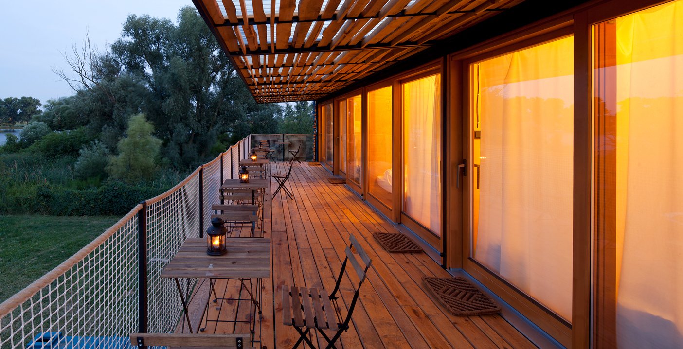 Photo 13 of 15 in A Mobile Boutique Hotel For the Modern Traveler Made ...