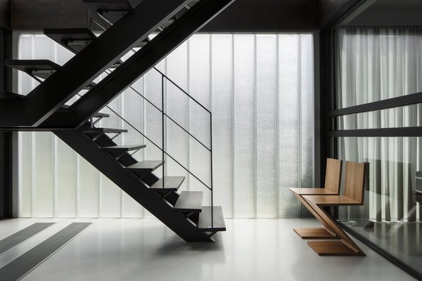 Dwell’s Favorite 22 Modern Staircase Metal Tread Design Photos And… - Dwell